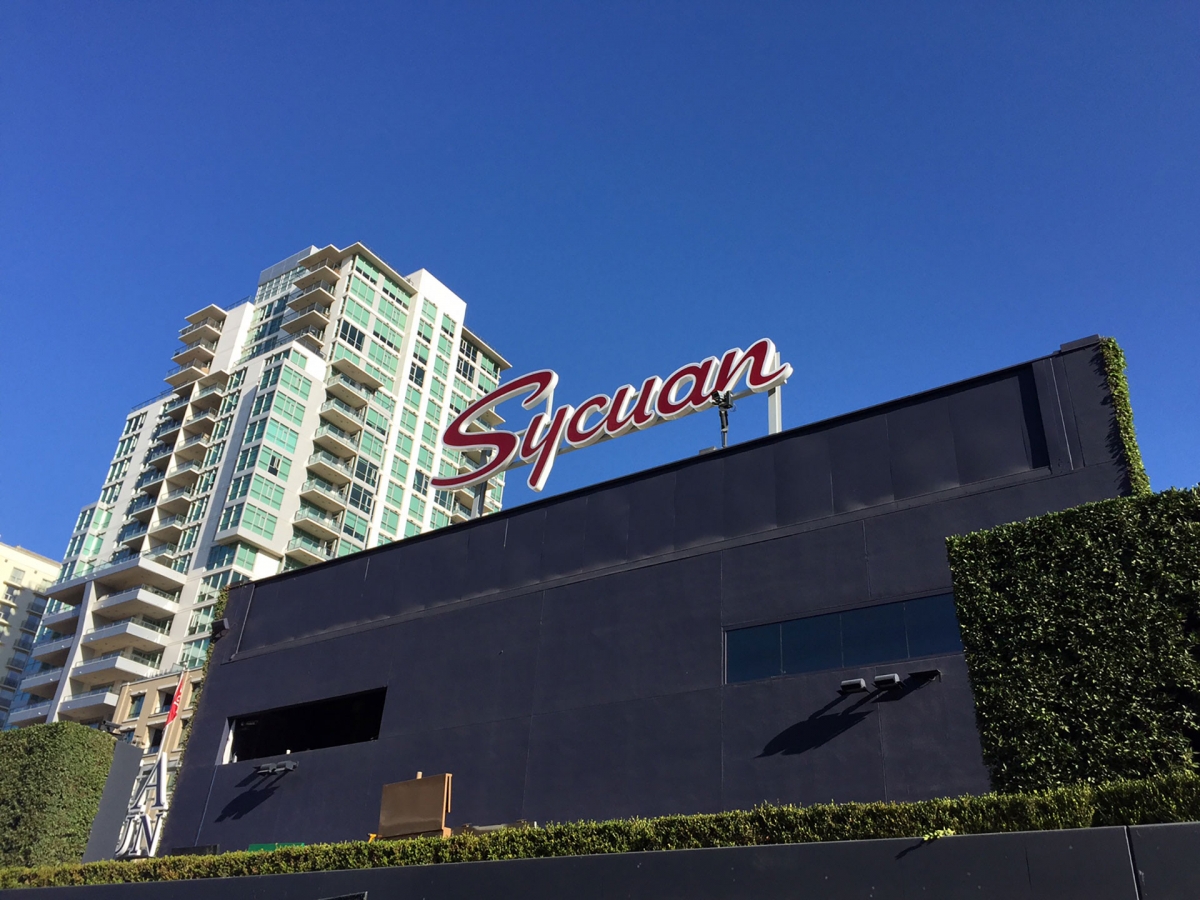 Video Board and LED Display: Petco Park - SDES Custom Sign Design ...